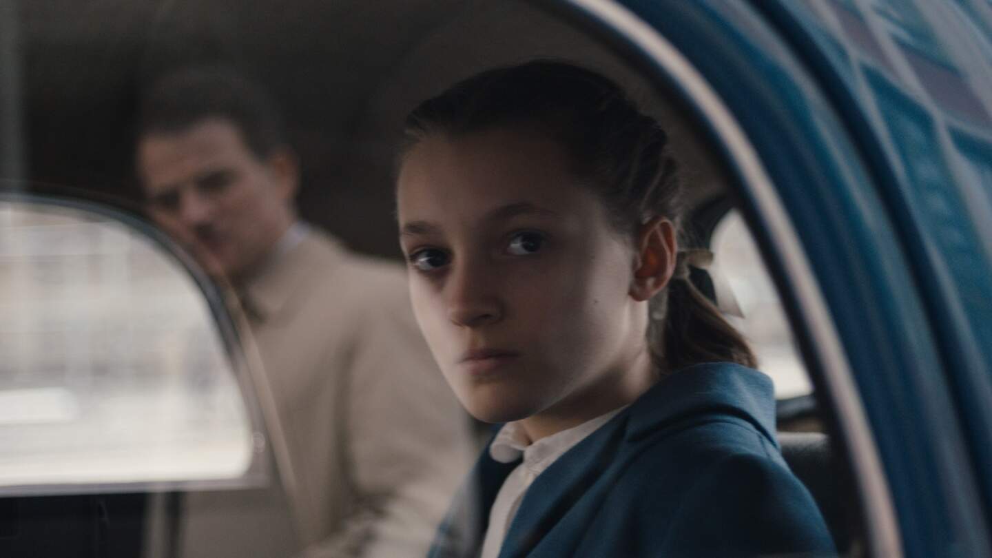 Elise Krieps, daughter of Vicky Krieps, impresses in the film "Karla ...