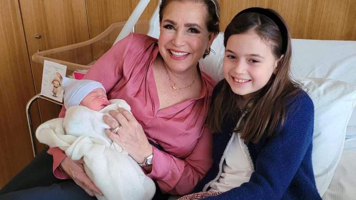 Großherzogin Maria Teresa zeigt erste Fotos von Baby Balthazar ...