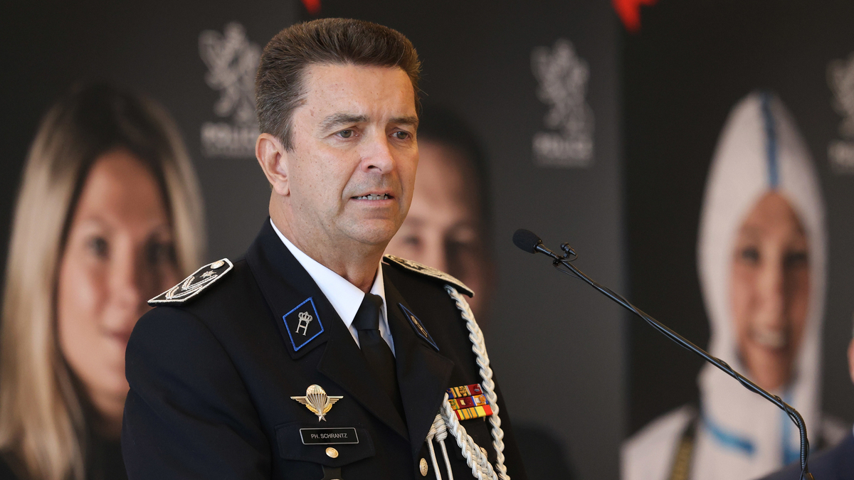 Polizeichef Schrantz und drei weitere Direktoren beantragen Ruhestand ...