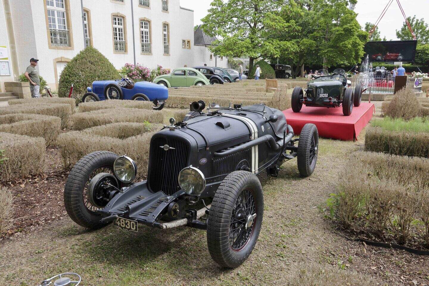 Classic Day Schëtter lockt zahlreiche Besucher mit edler Kulisse ...